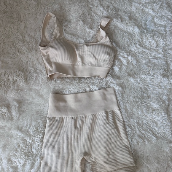 Tops | Beige Workout Set | Poshmark